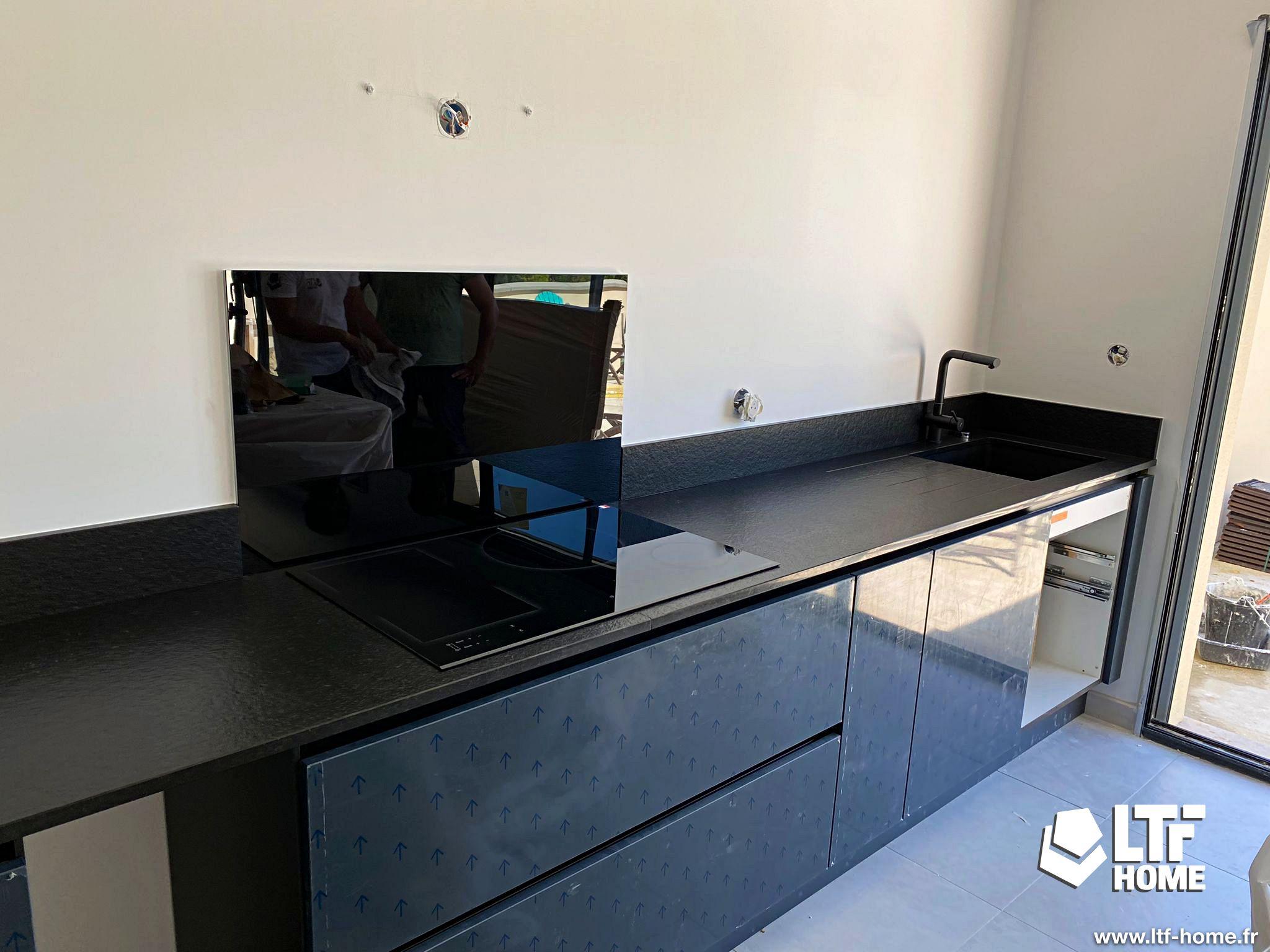 Découvrez le granit Zimbabwé finition flammée - La Touche Finale